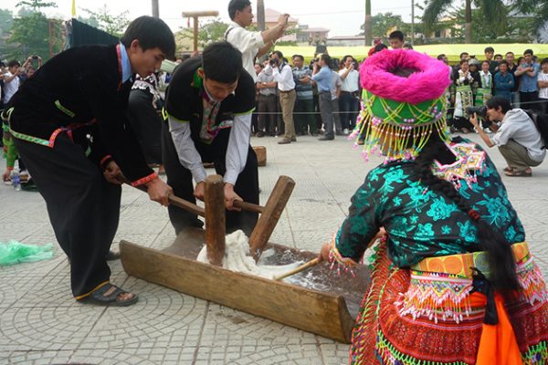 Hmong Ethnic Group – Features & Characteristics - Vietnam Local Tour