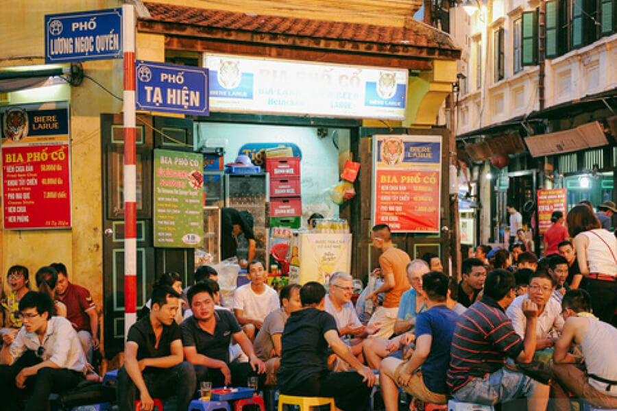 Ta Hien Street – The Non-Stop Street in Hanoi Old Quarter - Vietnam ...
